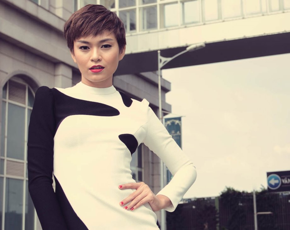 Mâu Thủy liên tiếp trúng show thời trang lớn tại Mỹ | Harper's Bazaar ...