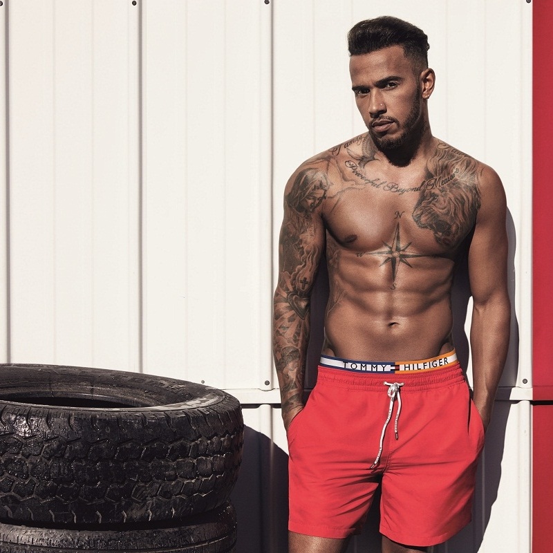Tay đua Lewis Hamilton - đại sứ mới của thương hiệu Tommy Hilfigher