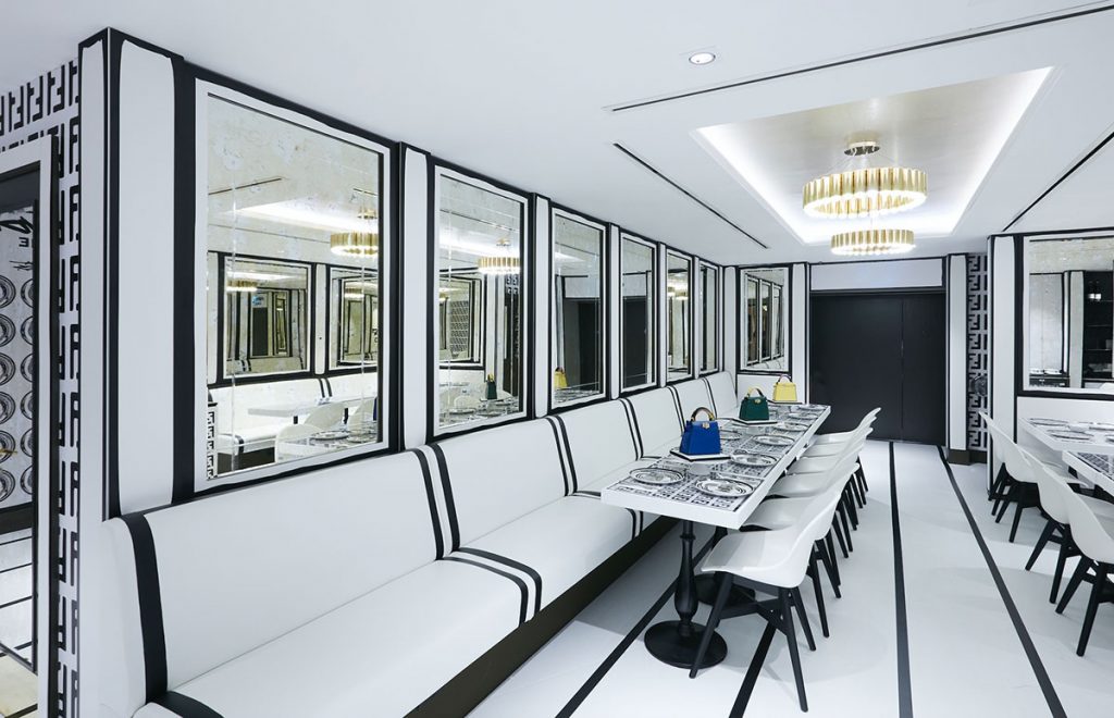 Địa điểm check-in mới cho fashionista: Quán cafe Fendi | Harper's Bazaar