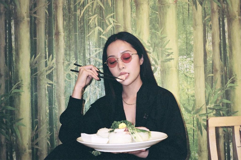 Cuộc sống của Michelle Phan hậu YouTube | Harper's Bazaar