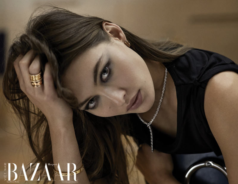 Karlie Kloss, Anok Yai xuất thần trong bộ ảnh Valentine "Some say love ...