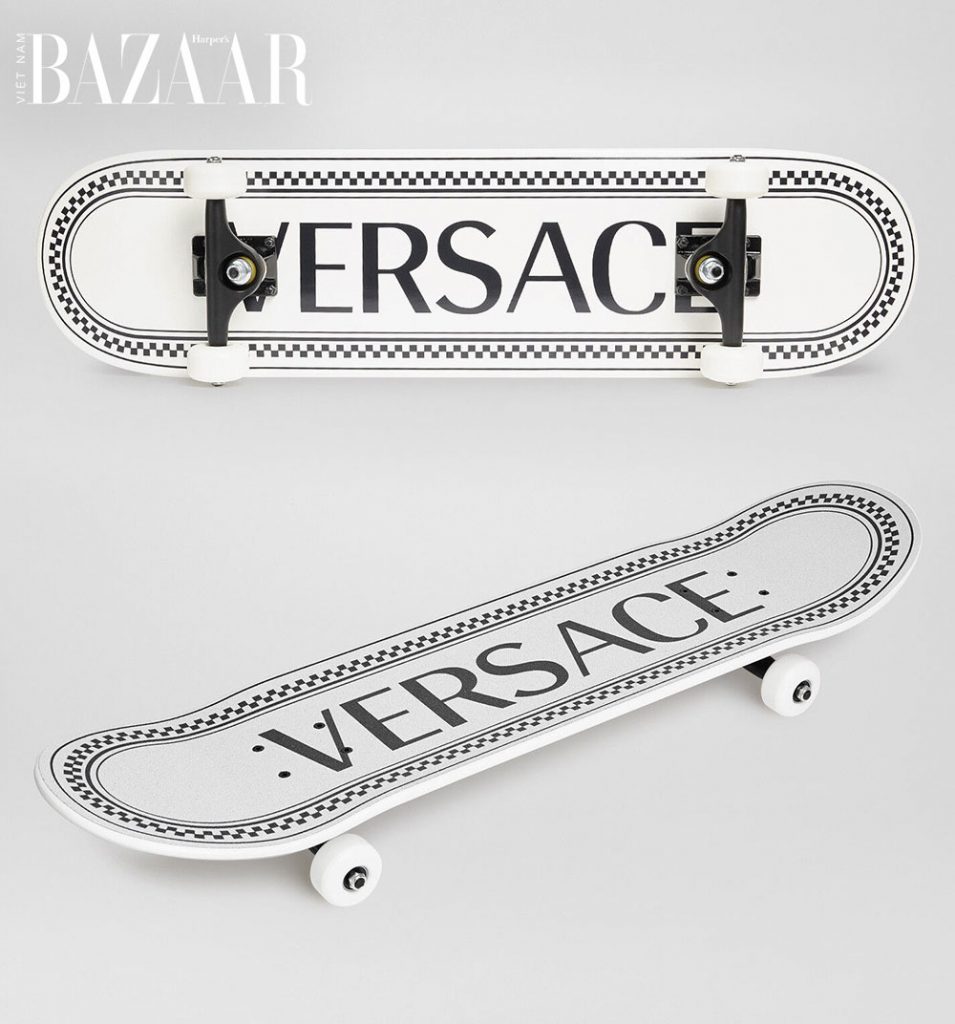 Burberry, Louis Vuitton, Versace đua nhau ra mắt dụng cụ tập thể thao