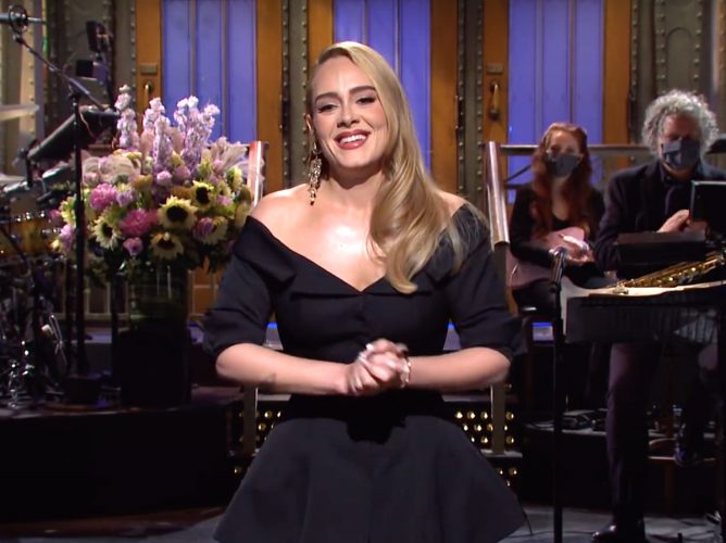 Adele xuất hiện thon thả, giọng hát vẫn tràn đầy nội lực trên show SNL