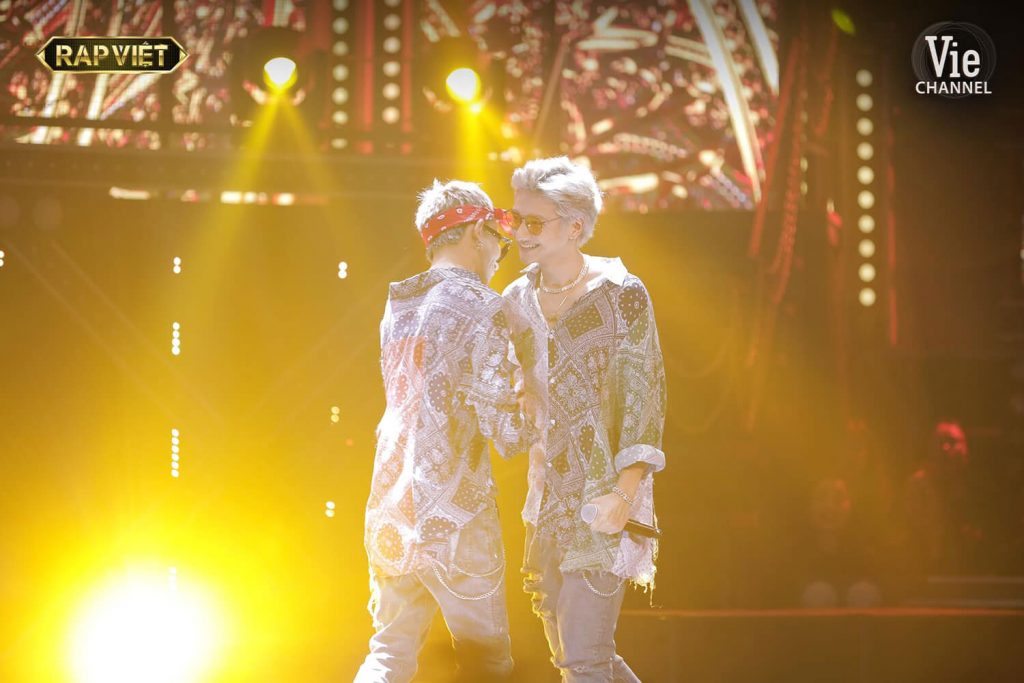 Binz ra mắt ca khúc 021, chứng tỏ địa vị fashionisto trong làng Rap Việt