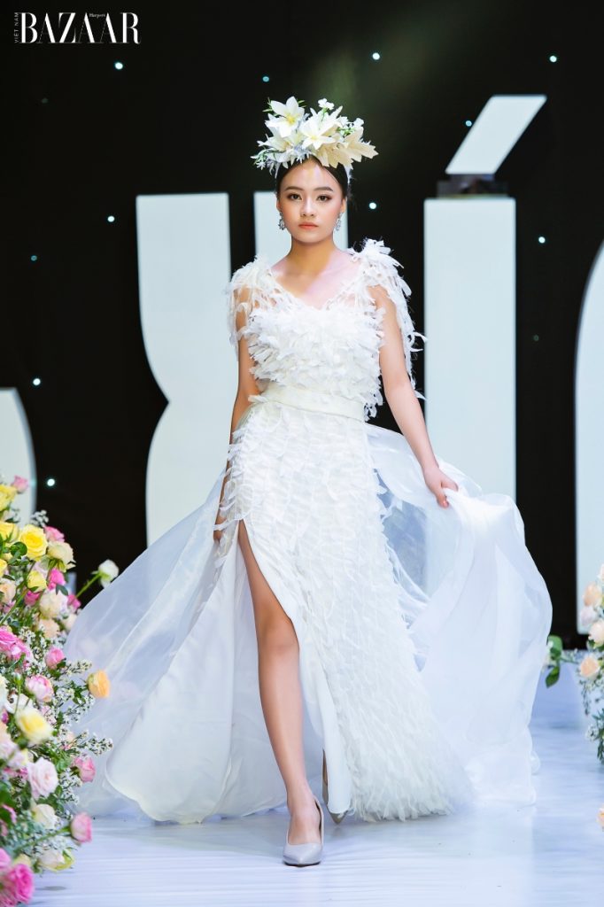 70 mẫu nhí sải bước cực chuyên nghiệp trên sàn diễn Xúng Xính Show