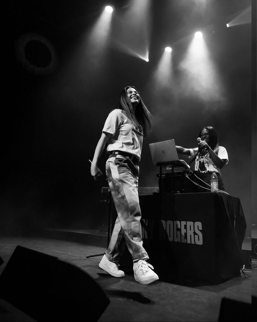 Destiny Rogers: Lisa BLACKPINK đã cứu sống tôi chỉ vì một bài cover