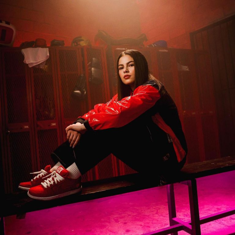 Destiny Rogers: Lisa BLACKPINK đã cứu sống tôi chỉ vì một bài cover