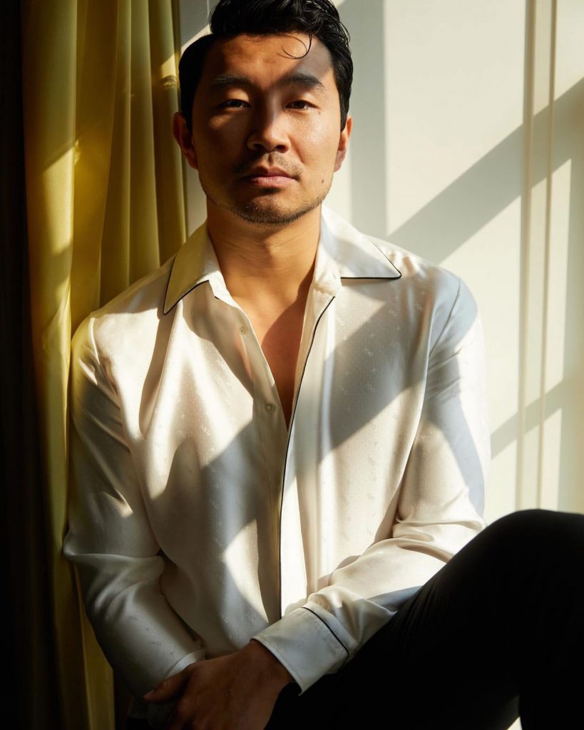 Diễn viên Shang-Chi Simu Liu diện đồng hồ Jacob & Co tại Met Gala 2021