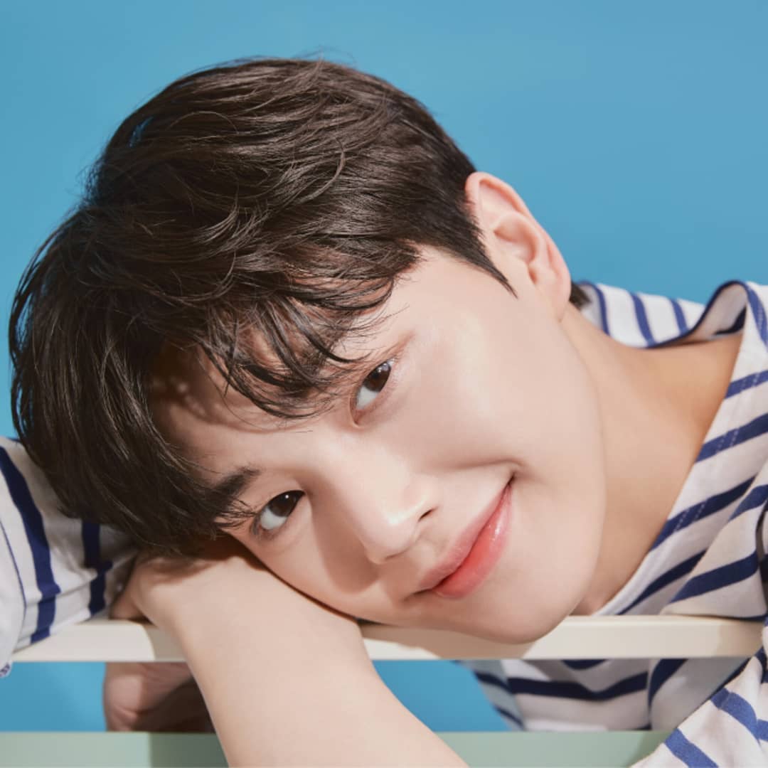 Phim của Song Kang: 12 phim ấn tượng của "trai hư" Song Kang