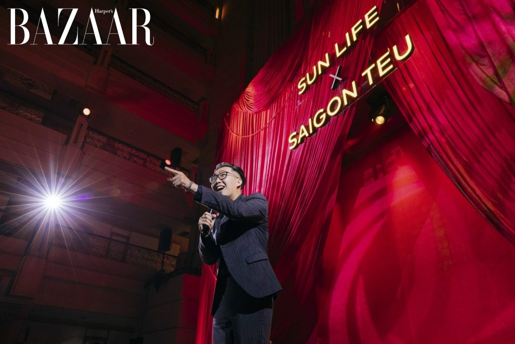 Sun Life bắt tay cùng Saigon Tếu cho chuỗi hài độc thoại | Harper's Bazaar