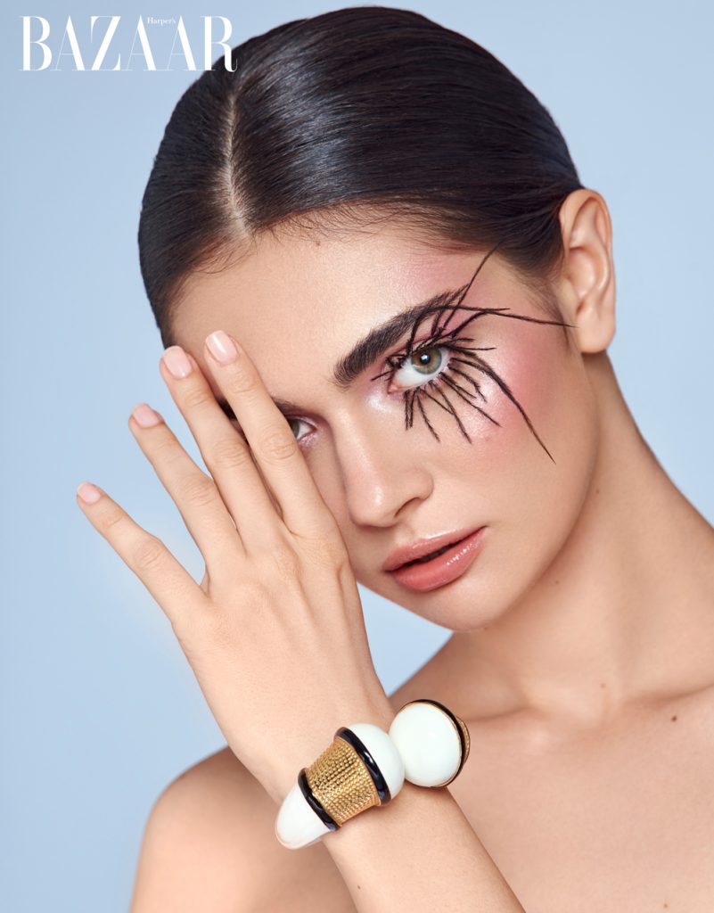 Antonina Vasylchenko | The allure of feathers | Dina Zhulii