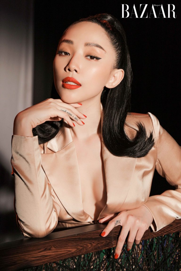 MV 906090 của Tóc Tiên châm biếm chuẩn mực xã hội áp đặt lên phái đẹp