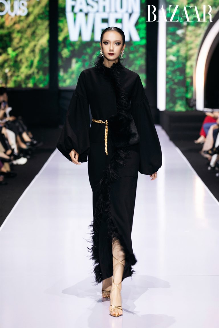 Jovana Benoit tại AVIFW Thu Đông 2022 | Harper's Bazaar