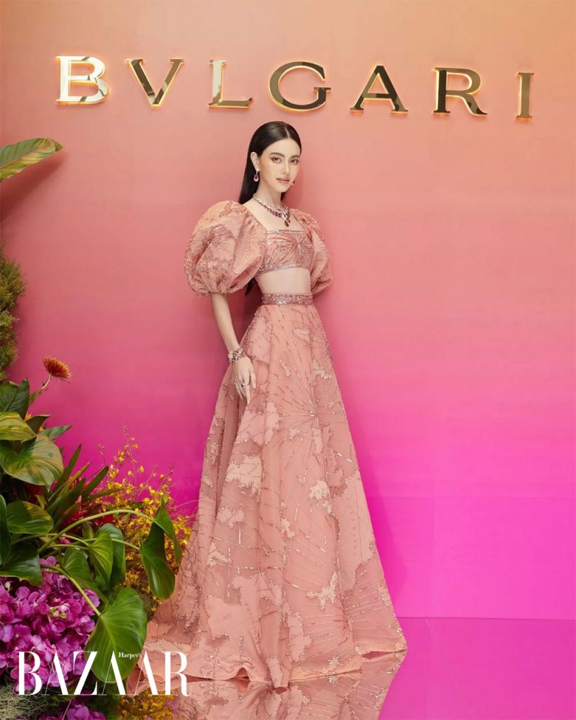 Diễn viên "Tình người duyên ma" Mai Davika hợp tác cùng Bulgari