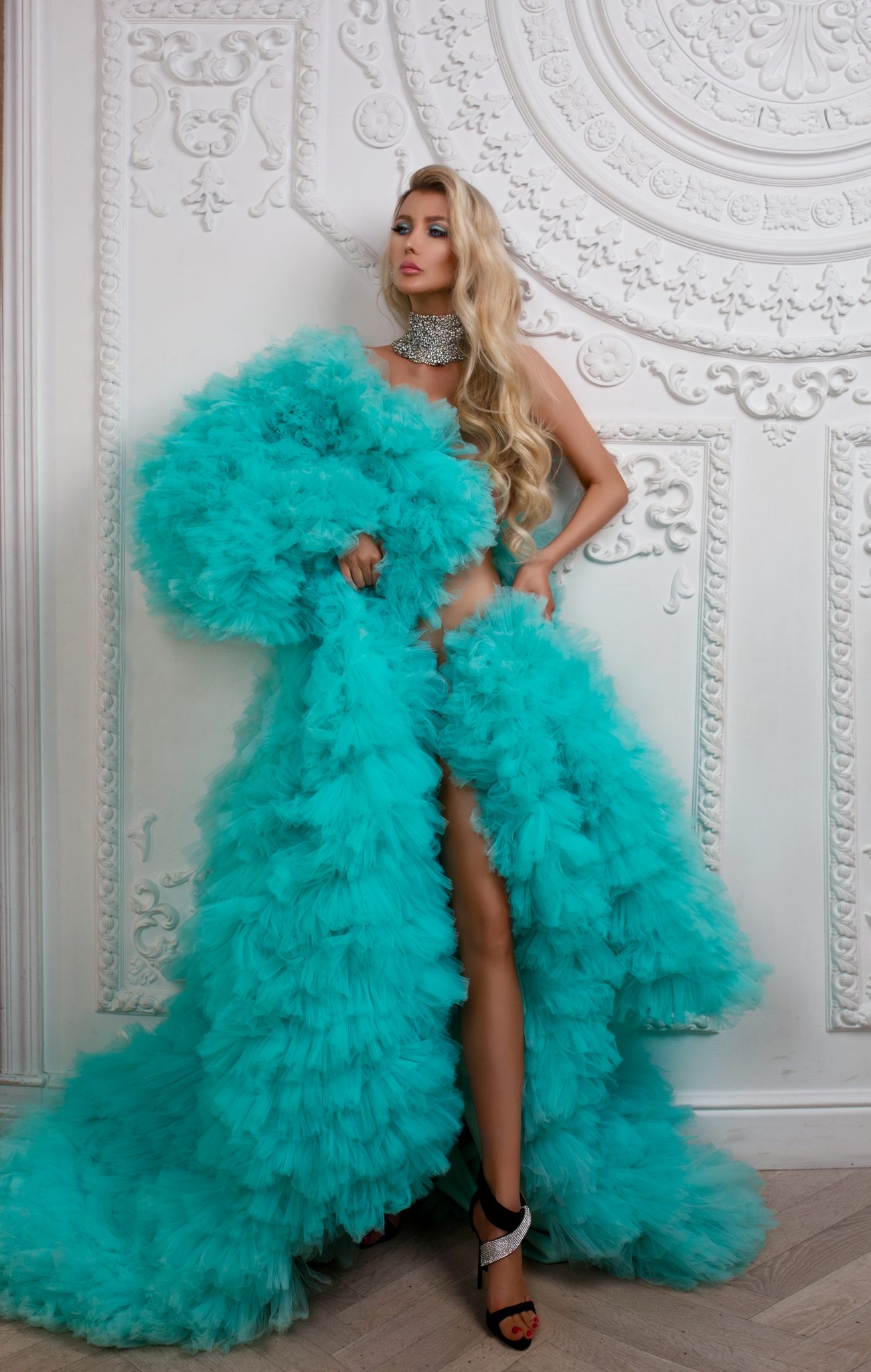 Kristine Graff: The blue-eye model | Harper's Bazaar Việt Nam