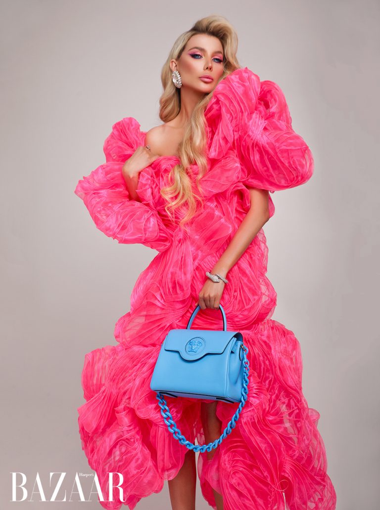 Kristine Graff: The blue-eye model | Harper's Bazaar Việt Nam