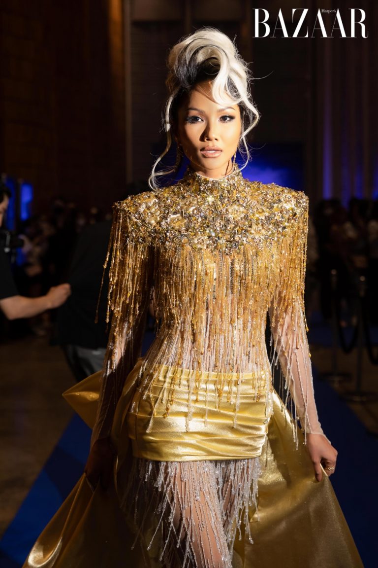 H'Hen Niê hóa thân thành cây tài lộc ngày Tết trong thiết kế Lê Thanh Hòa