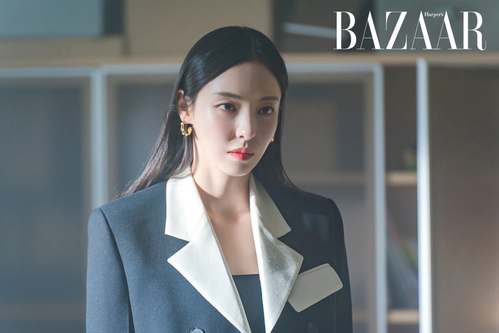 Khám phá bí quyết làm đẹp của nữ chính phim Island Lee Da Hee