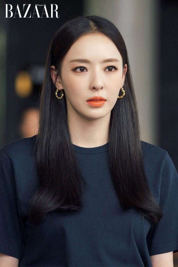 Khám phá bí quyết làm đẹp của nữ chính phim Island Lee Da Hee