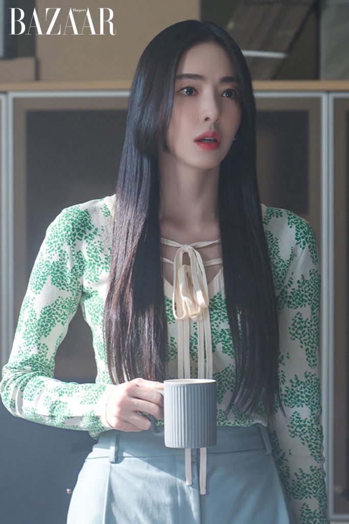 Khám phá bí quyết làm đẹp của nữ chính phim Island Lee Da Hee