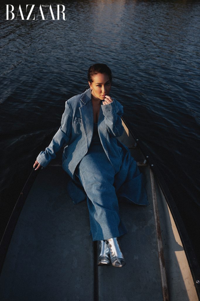 Adrienne Bailon: Nghệ sĩ đoạt giải Daytime Emmy