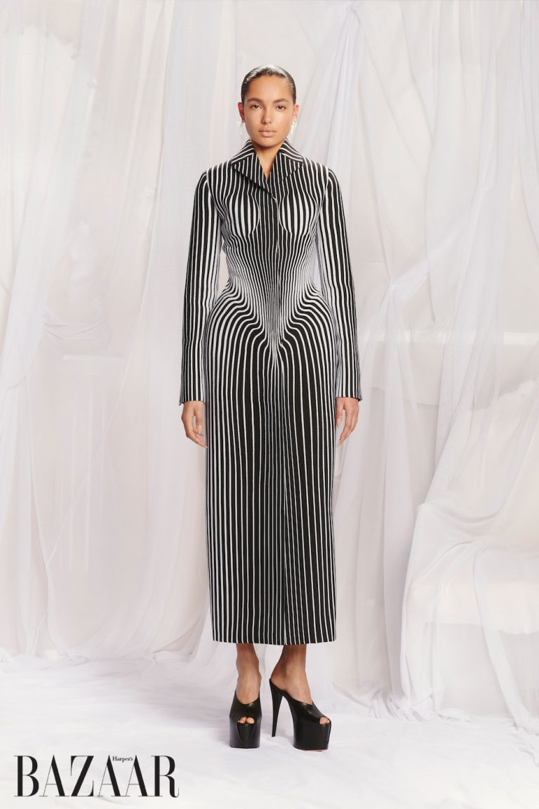 Julien Dossena bắt tay Jean Paul Gaultier chế tác haute couture