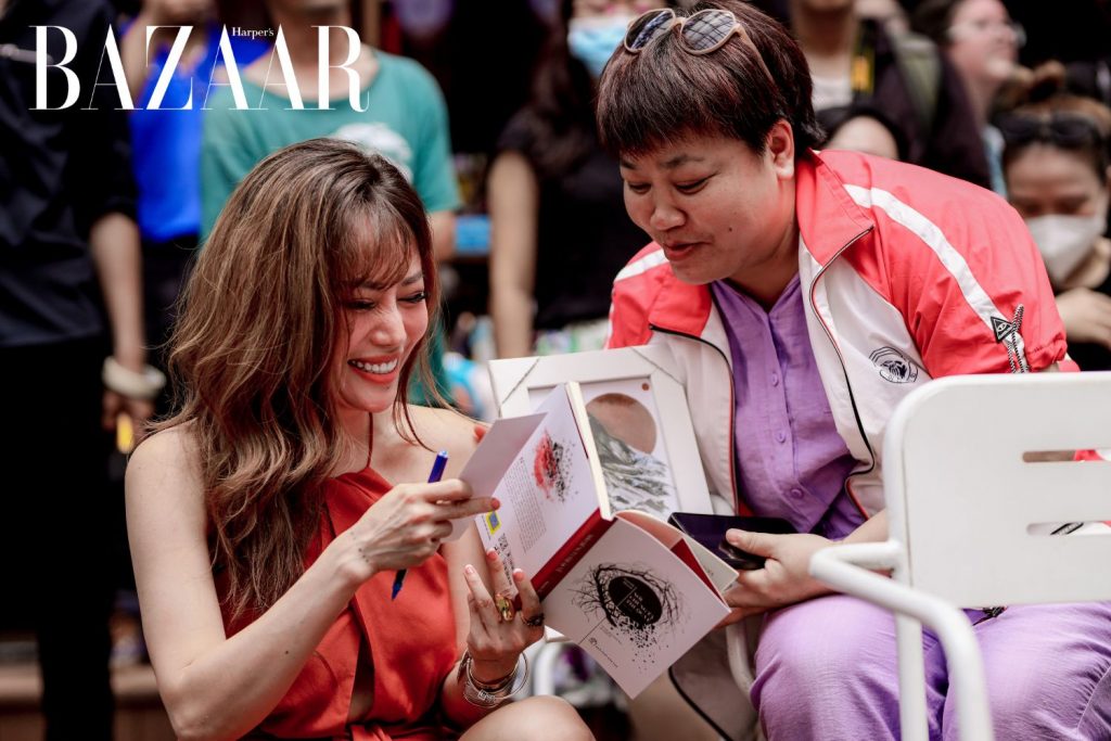 Nhà văn Amanda Huỳnh đưa không khí Paris đến đường sách