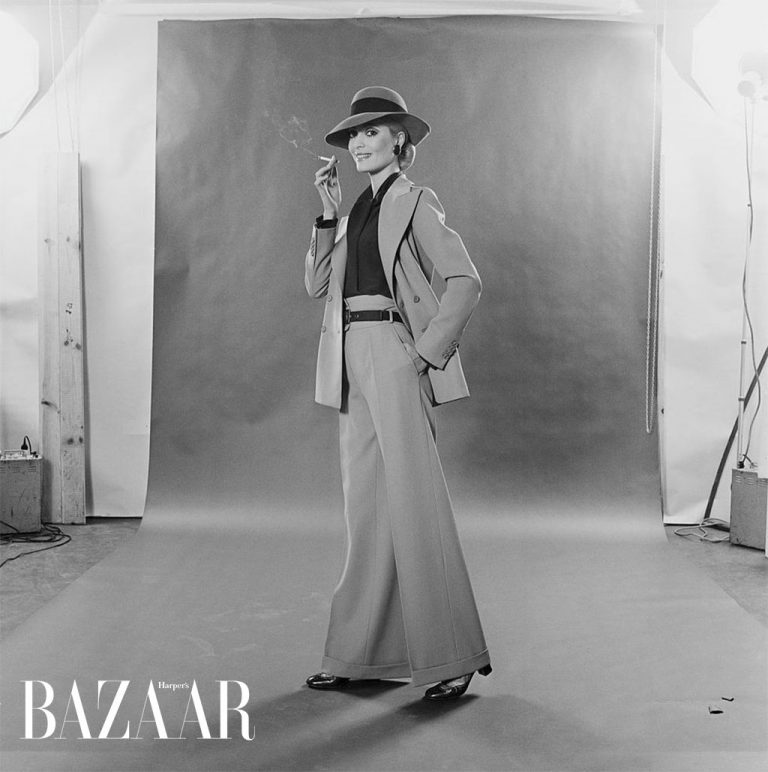 Bộ vest Le Smoking huyền thoại của Yves Saint Laurent