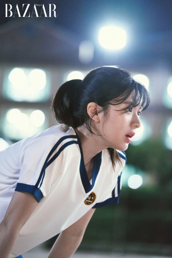 Go Youn Jung vào vai nữ sinh trung học trong phim Moving