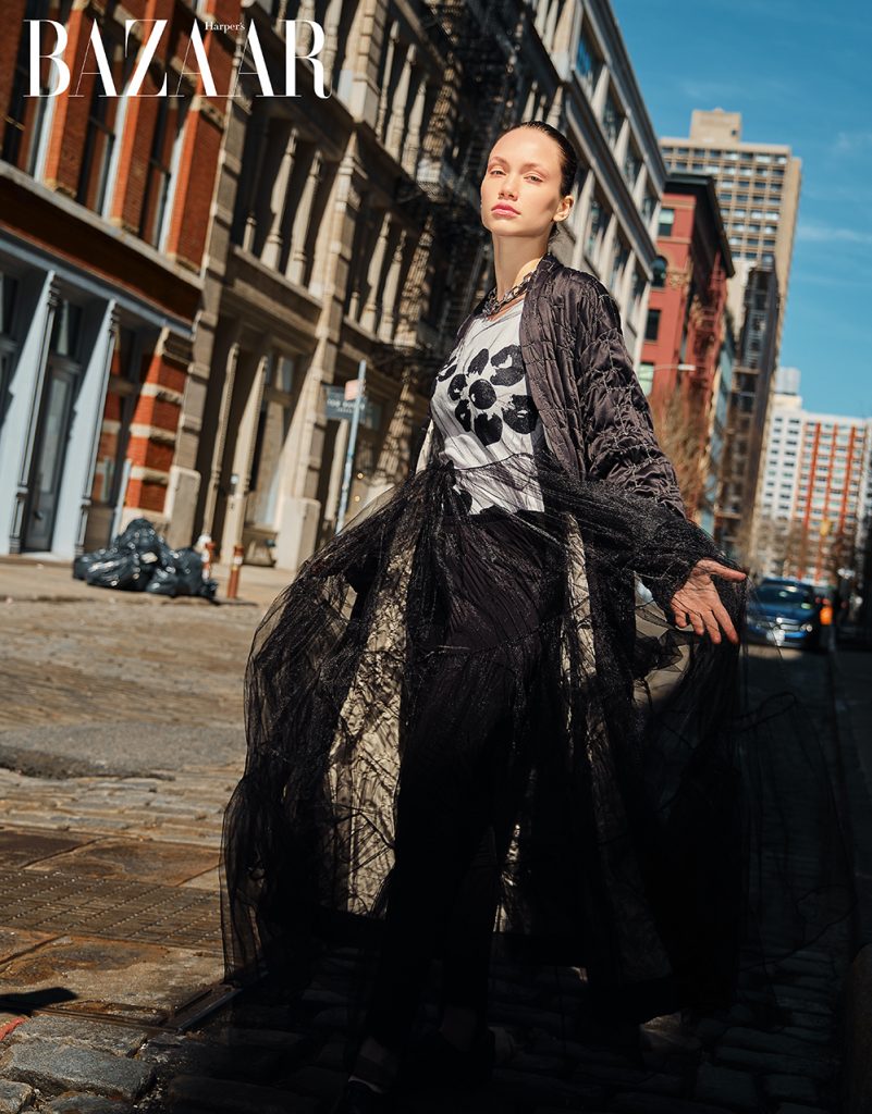 Stroll with Nika Verbitska and Alex Dani along Pier 17 New York