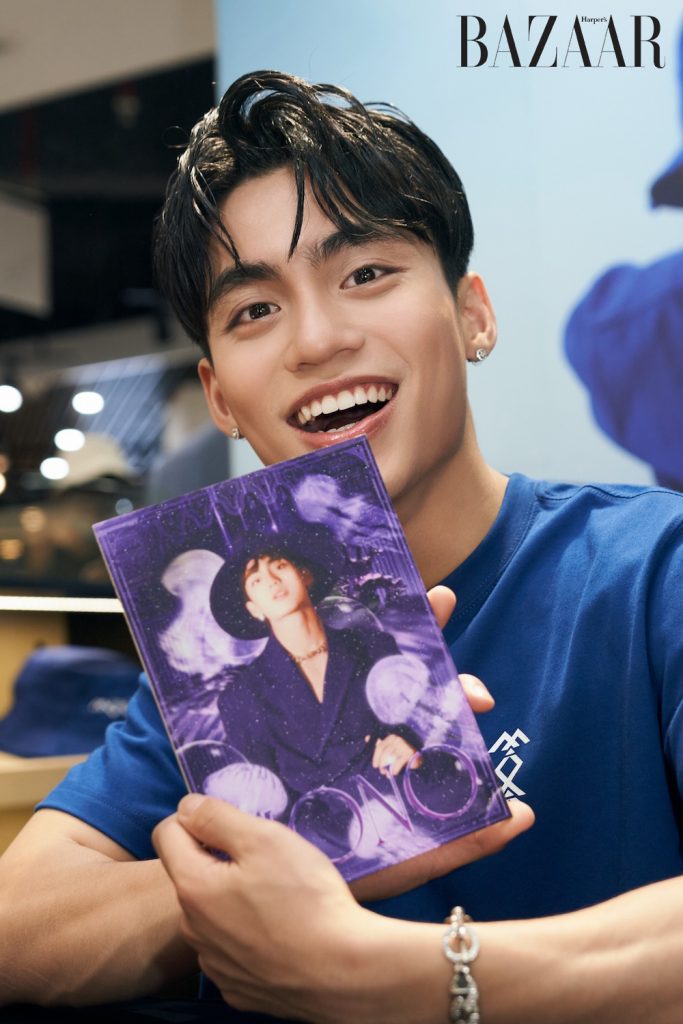 Loạt biểu cảm đáng yêu của MONO trong buổi fansign