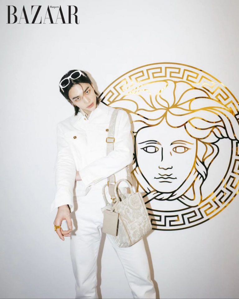 Tập đoàn sở hữu Coach mua lại Versace, Jimmy Choo