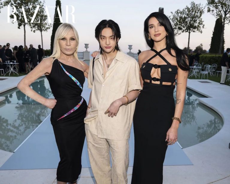 Versace chọn Hyunjin (Stray Kids) là Đại sứ thương hiệu toàn cầu