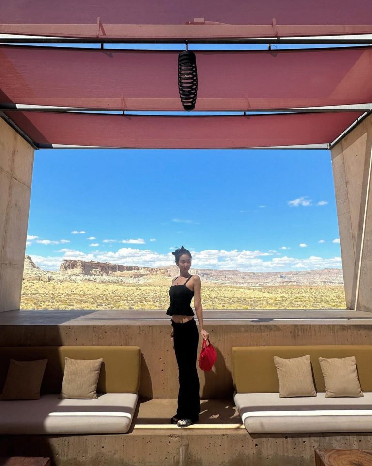 Jennie (BLACKPINK) check-in resort siêu sang Amangiri