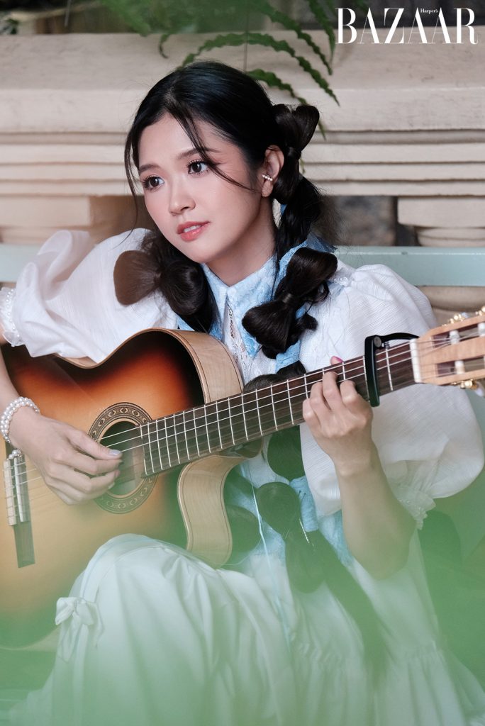 Suni Hạ Linh làm mới bản hit Nhé Anh của Mỹ Tâm | Harper's Bazaar Việt Nam