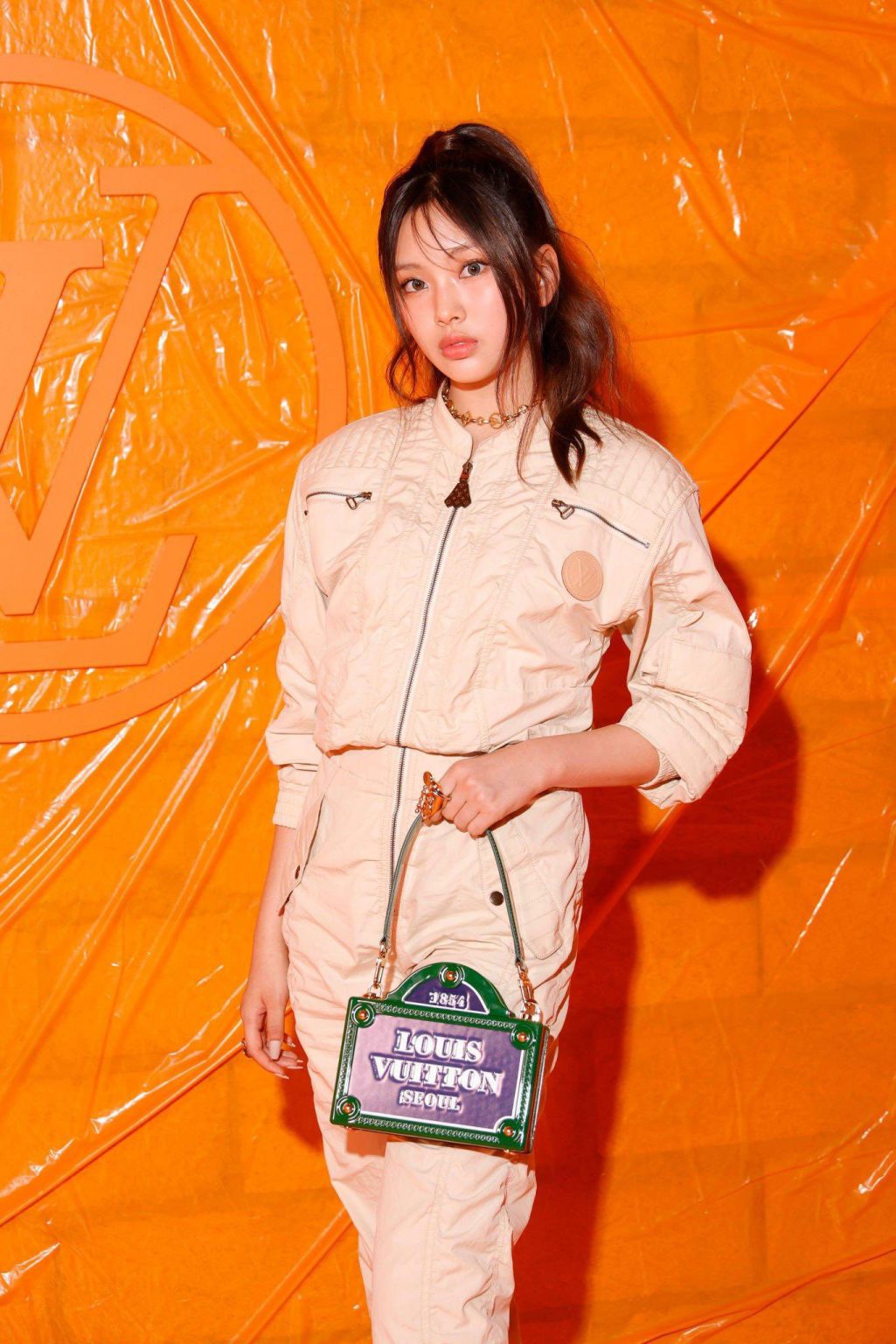 Felix, Hyein, Taeyeon đổ bộ show Louis Vuitton Xuân Hè 2024 | Harper's ...