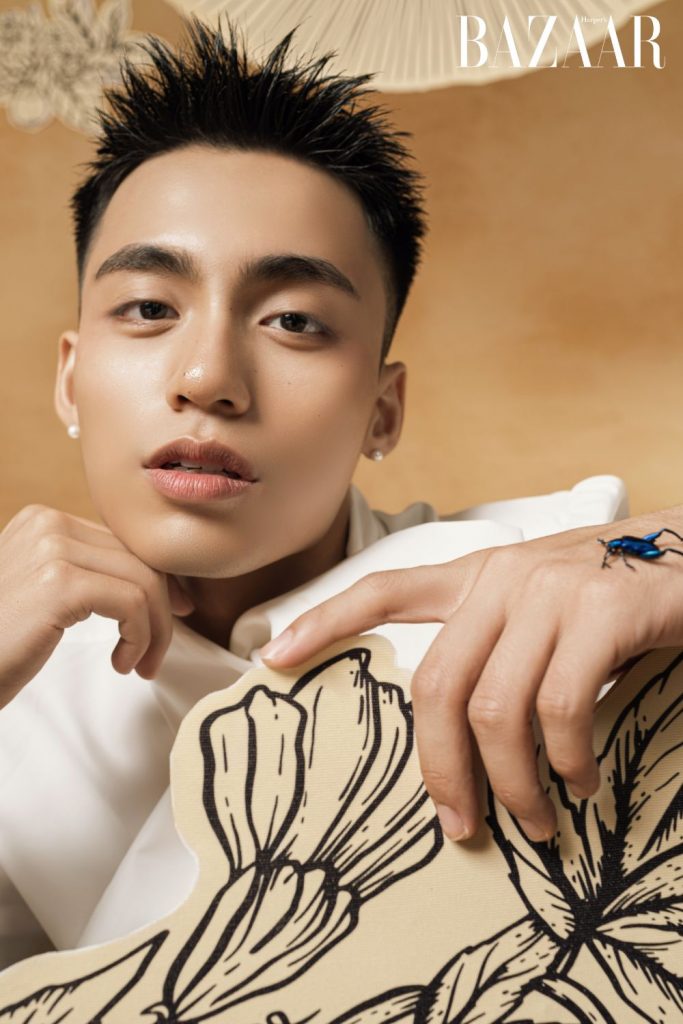 MONO tung poster MV Cười Lên khiến khán giả tò mò | Harper's Bazaar ...