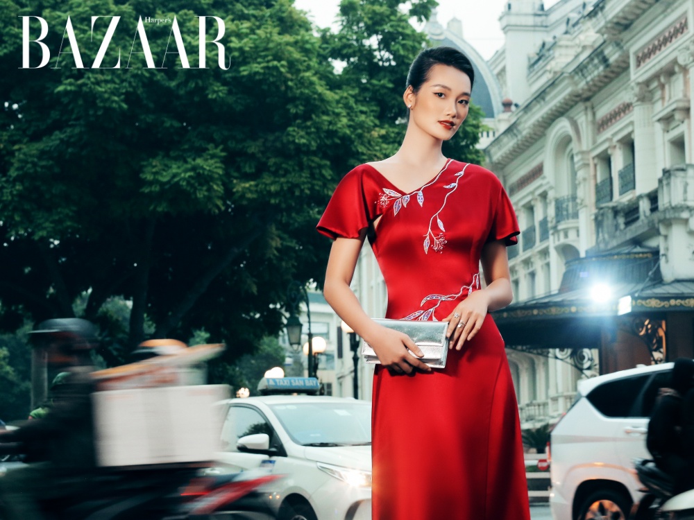 BST Khúc giao mùa | NTK Xuân Lê | Harper's Bazaar