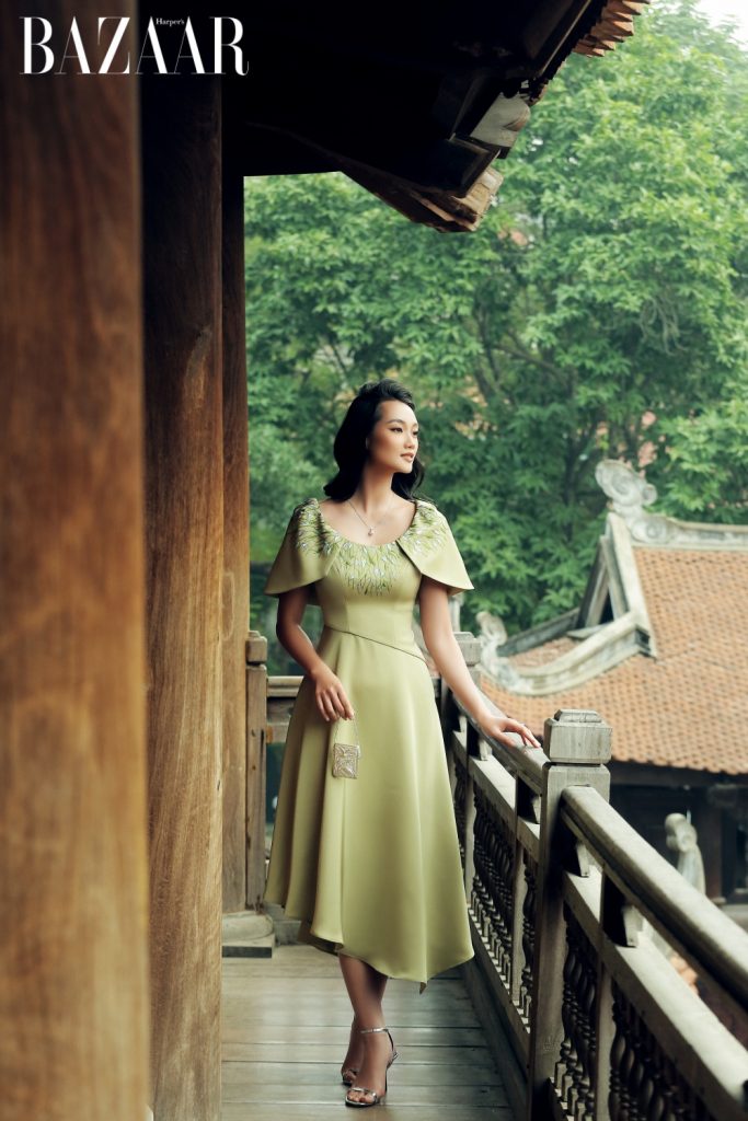 BST Khúc giao mùa | NTK Xuân Lê | Harper's Bazaar