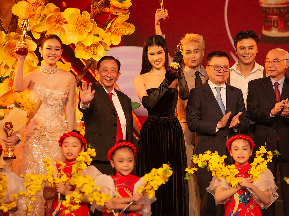 MV Thena của Phúc Anh “MV Ca Nhạc Được Yêu Thích Nhất”