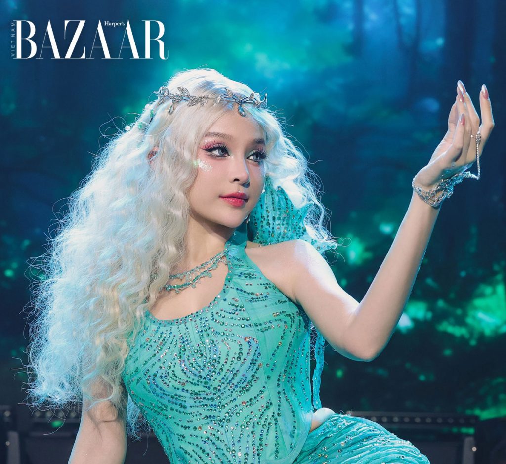 Tắc kè hoa gọi tên Chị Đẹp Huyền Baby | Harper's Bazaar Việt Nam