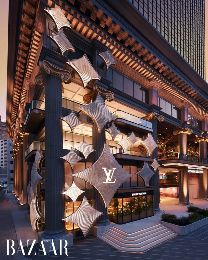Hot check-in: Cửa hàng LV The Place Bangkok của Louis Vuitton | Harper's Bazaar Việt Nam