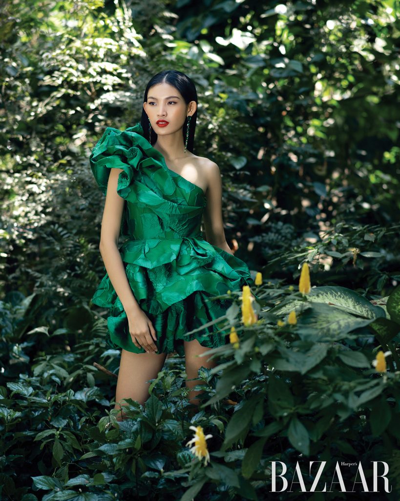 Tú Anh và Hữu Long hóa cặp tình nhân trên bìa Harper's Bazaar