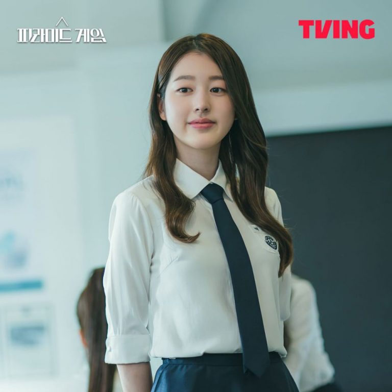 Trò chơi kim tự tháp, phim về bạo lực học đường gây sốt