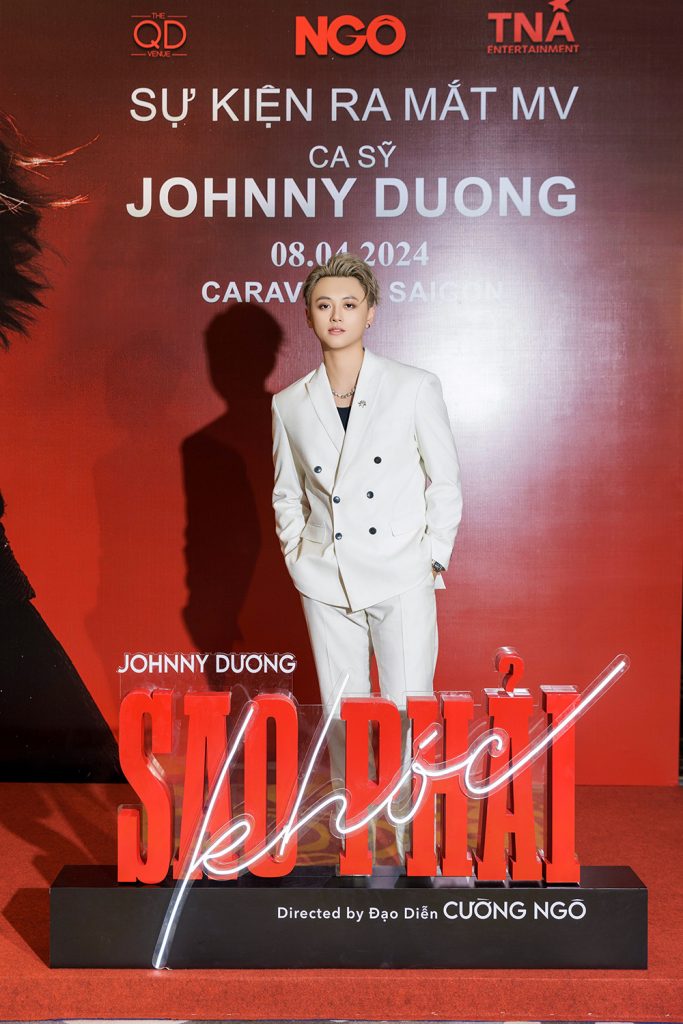 Johnny Dương chào sân nhạc Việt với MV Sao phải khóc | Harper's Bazaar ...