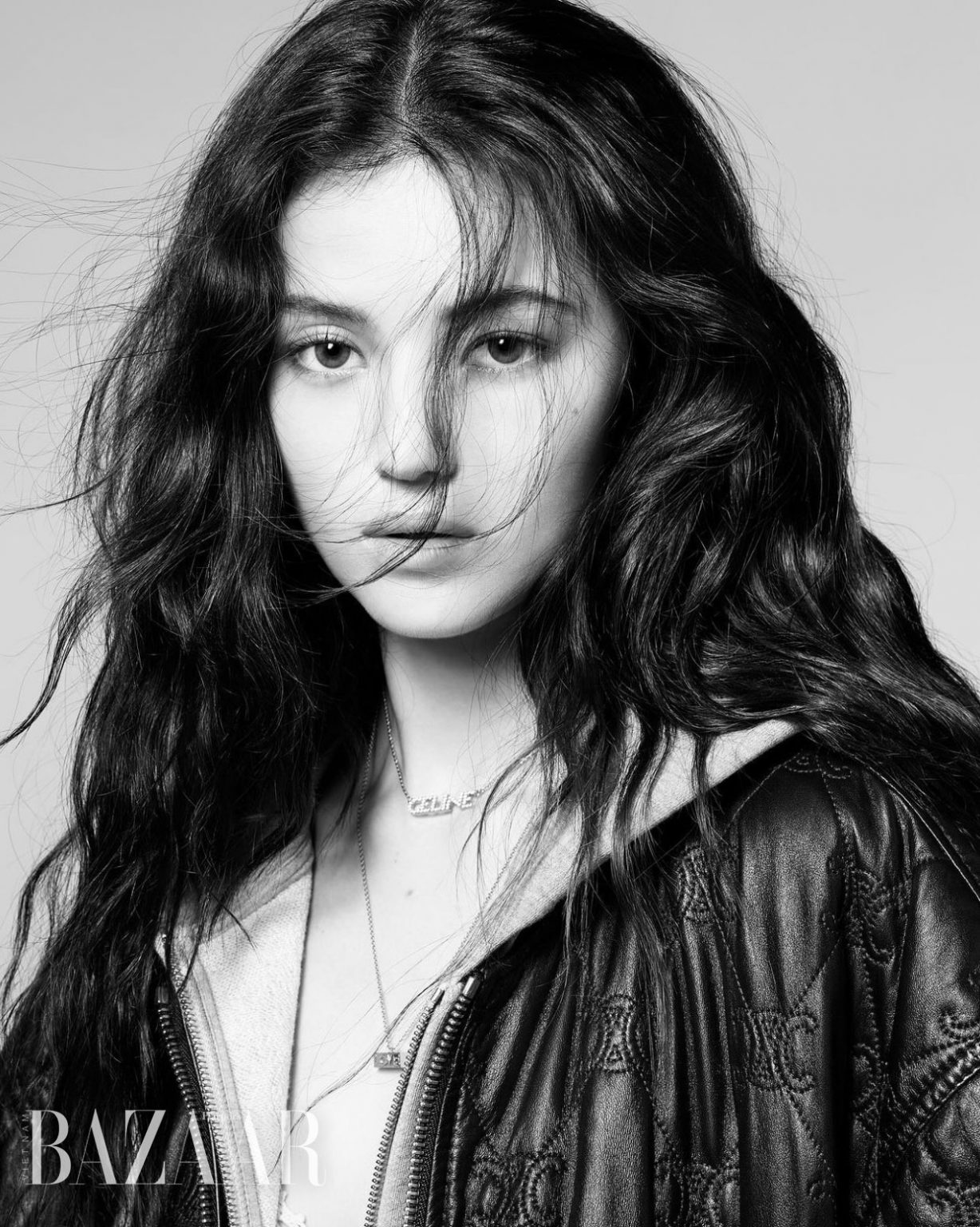 Celine mua biển quảng cáo lớn cho Danielle (NewJeans) | Harper's Bazaar ...