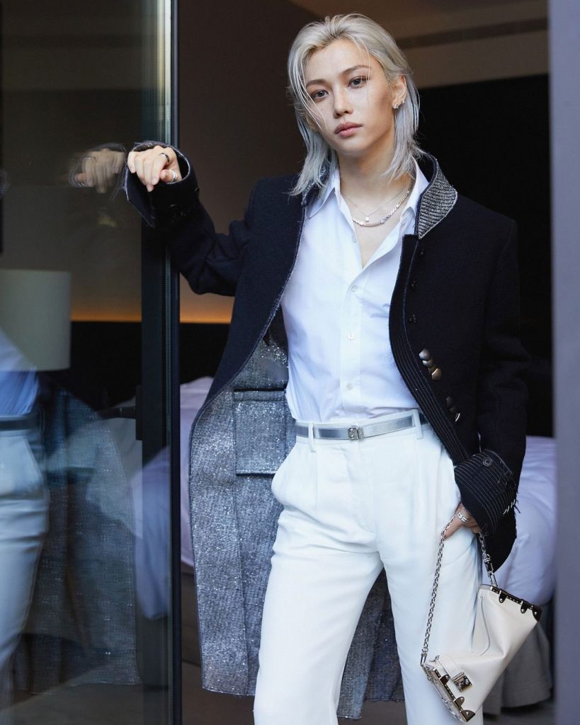 Felix mang cảm hứng Regencycore đến Louis Vuitton Cruise 2025 | Harper ...