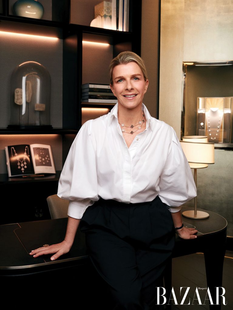 Dorothée Henrio: Van Cleef & Arpels hân hoan với cuộc sống | Harper's ...