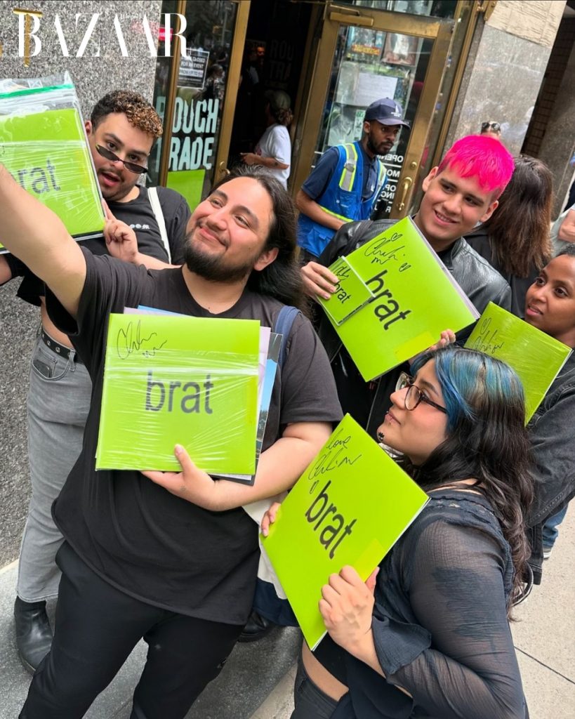 Brat Green của Charli XCX: Màu xanh lá cho những đứa trẻ hư | Harper's ...