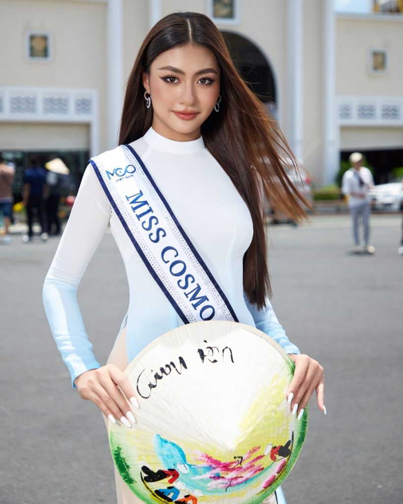 Miss Cosmo 2024 mở màn chuỗi festival với show thời trang | Harper's ...